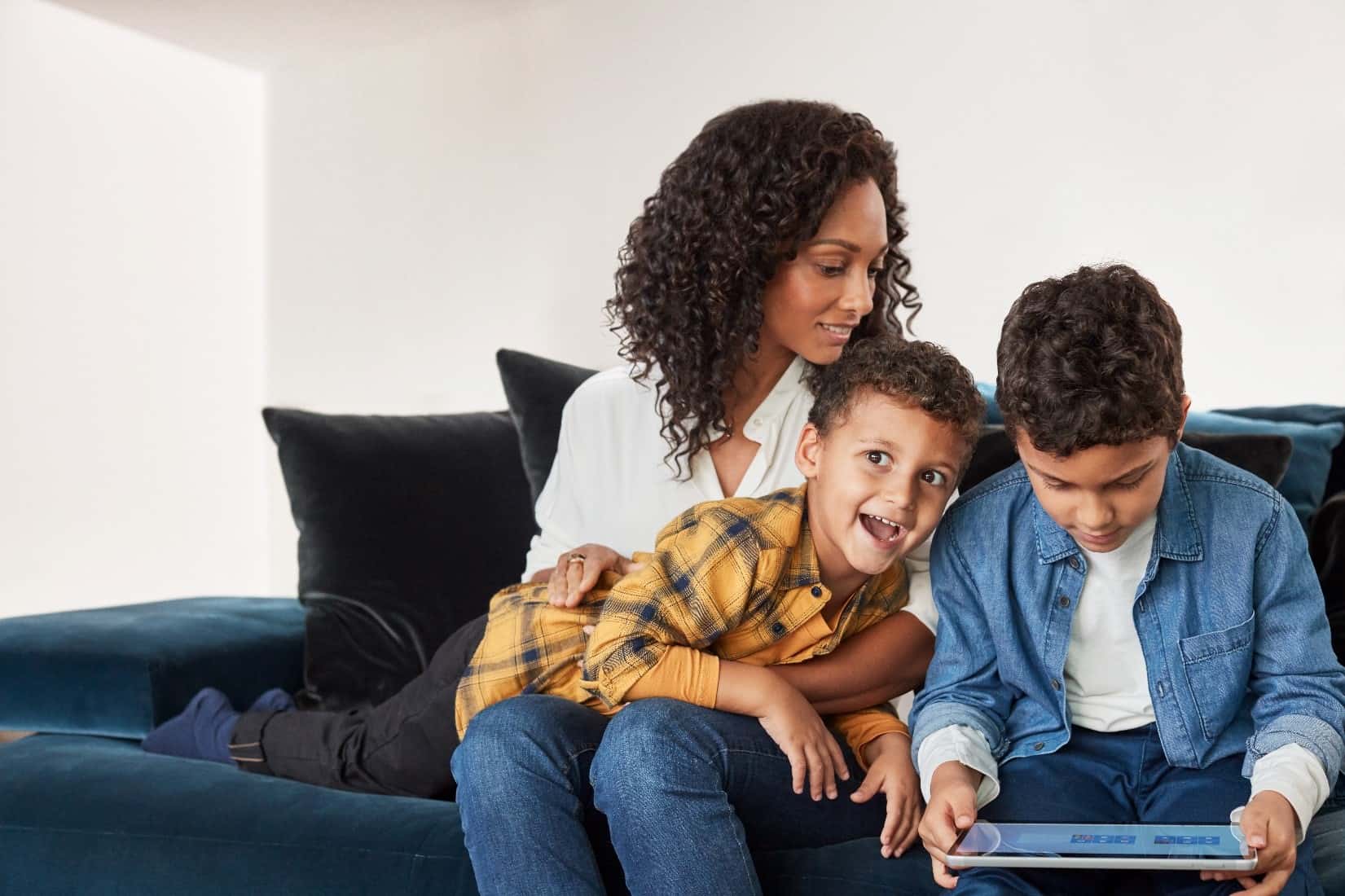 Ứng dụng Microsoft Family Safety mới, xem trước trên iOS và Android